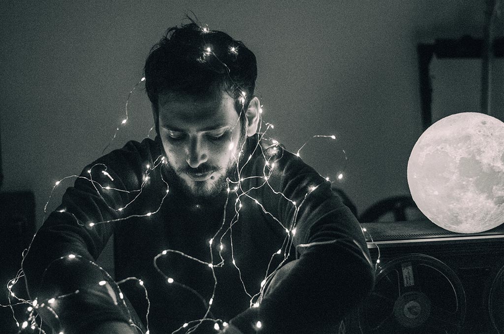 Song Premiere: Plotz - Not Alone — Sungenre Premiere